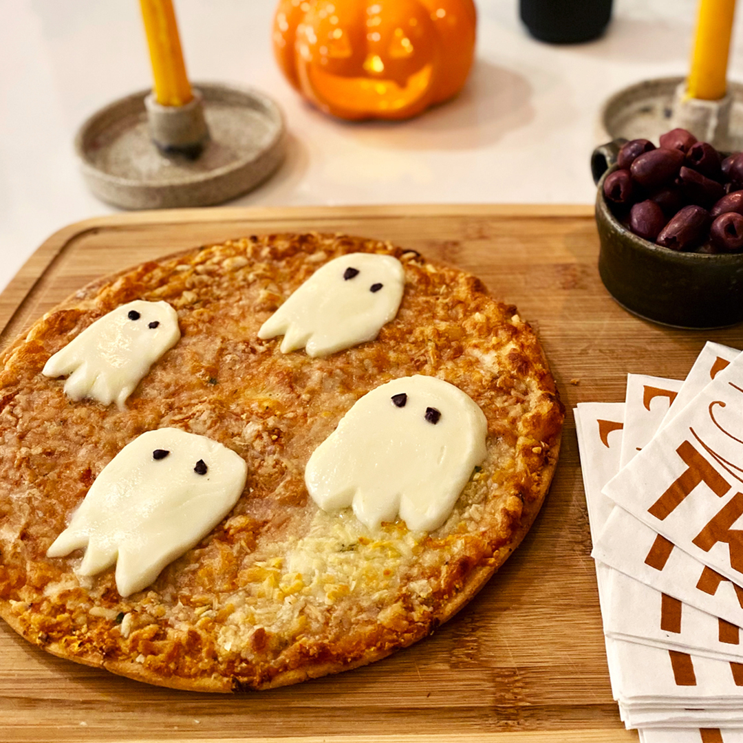Easy Cheesy Ghost Pizza